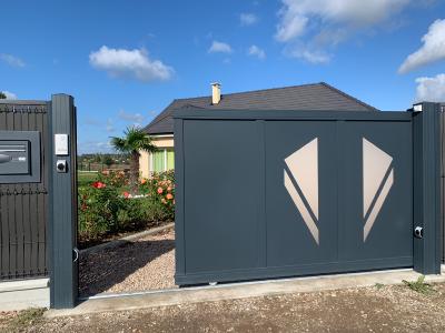 Portails en aluminium : la tendance des motifs et des designs ...